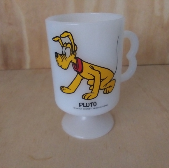 Disney | Dining | Vintage Disney Pluto Milk Glass Mug Walt Disney ...